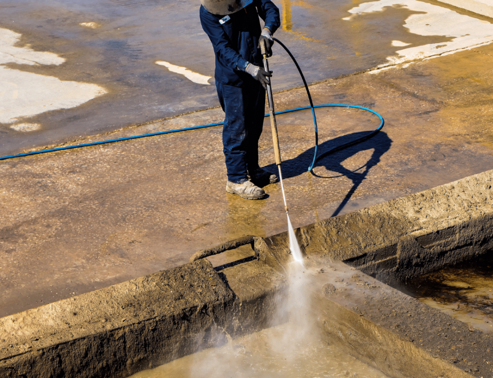 Pipeline Cleaning & Flushing - Offshore & Land Operations | Ecoserv